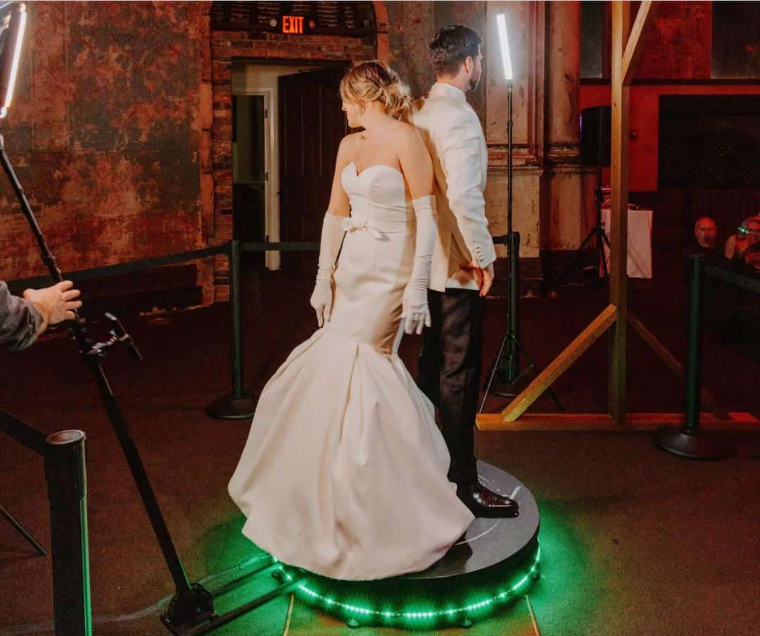 Premium 360 Photo Booth | Spinners Entertainment